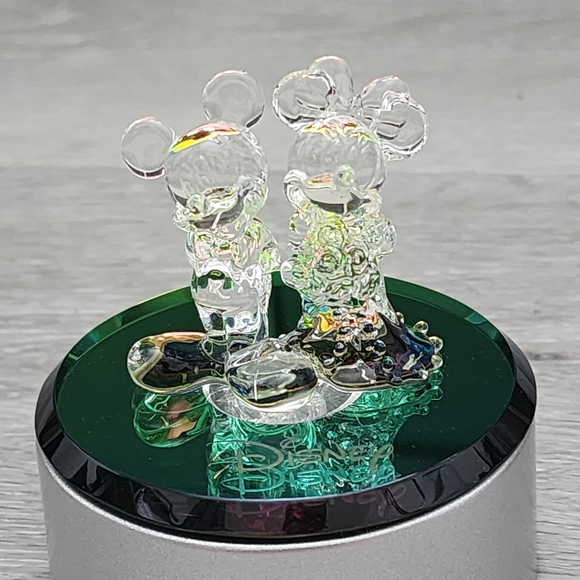 Disney | Art | Disney Mickey And Minnie Mouse Crystal Figurines | Poshmark